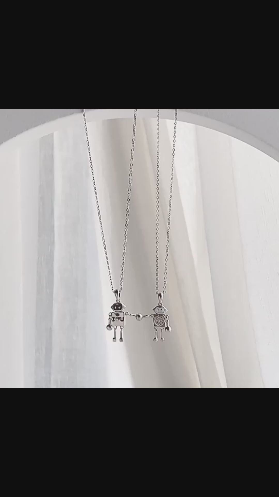 Connecting Magnetic Robots Couple Necklaces Set – Loforay