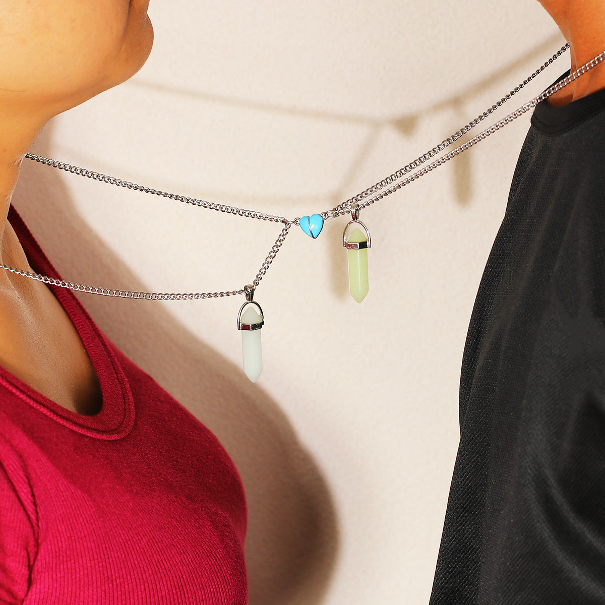 Magnetic Hearts Night Glowing Necklaces for Couples – Loforay